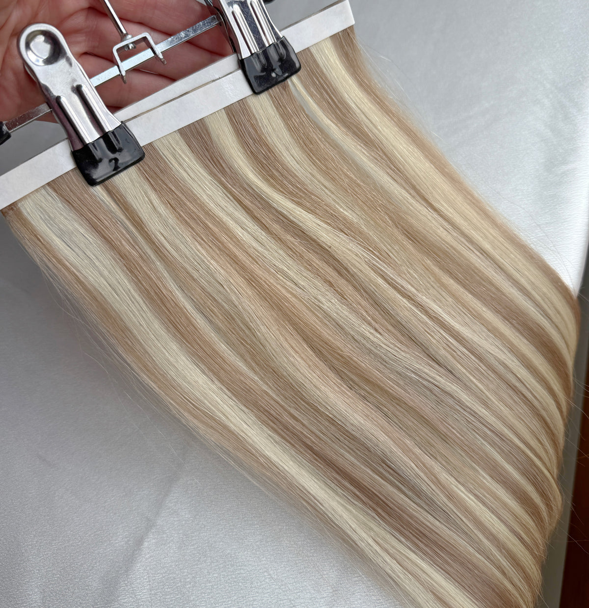 Cold Beige/Blonde Highlights Straight DIY Hair Extensions Kit